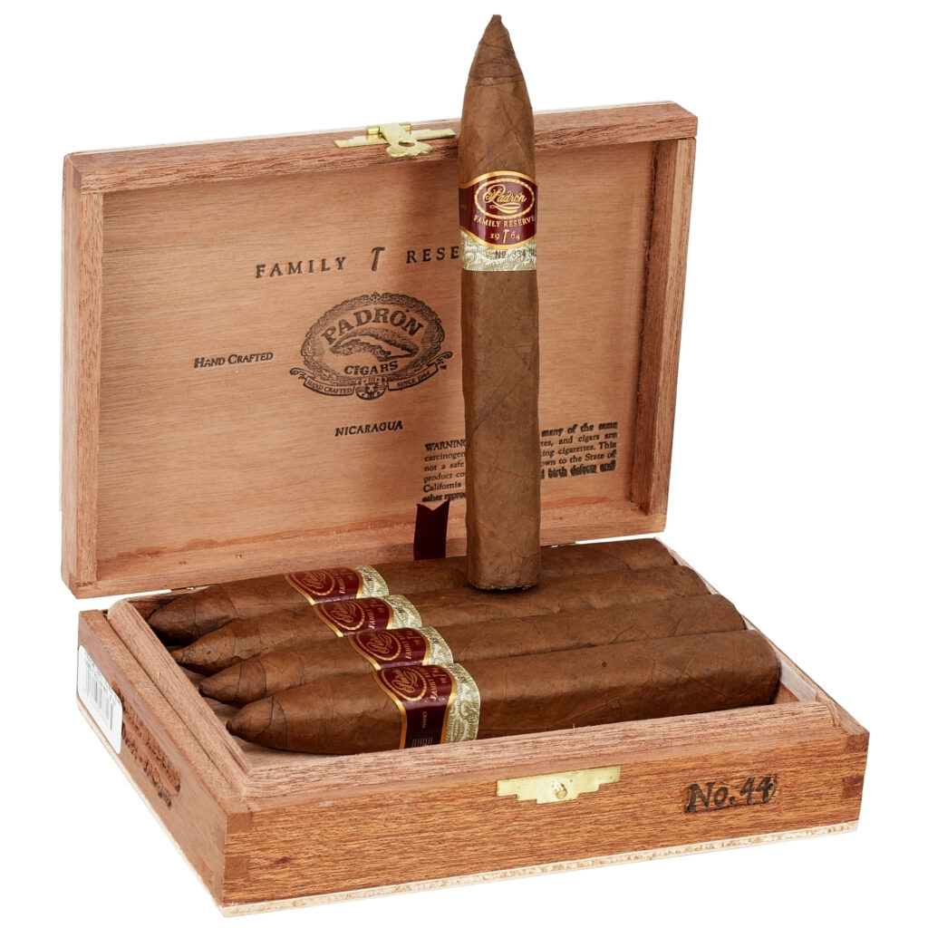 Padron Family Reserve Natural - Roll n' Smoke